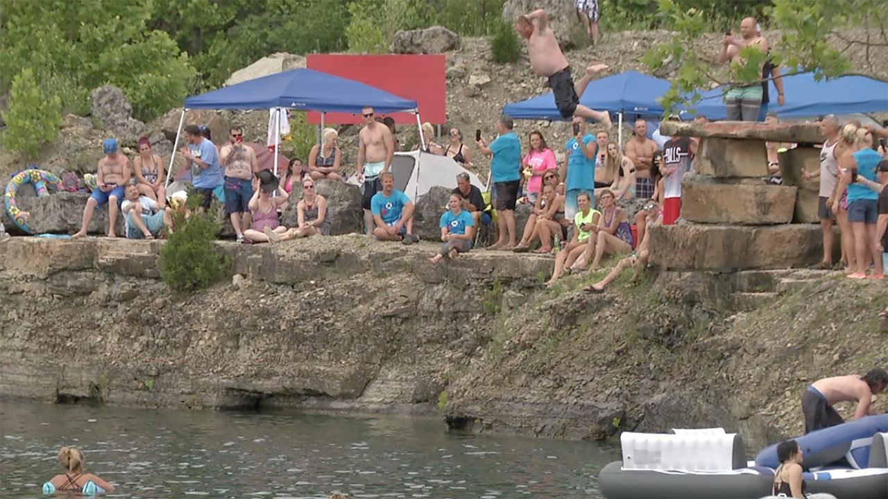 Floaters Raise Money For Addiction Recovery