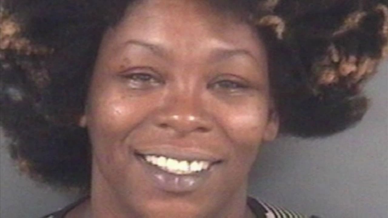 Mom accused of trying to poison her children