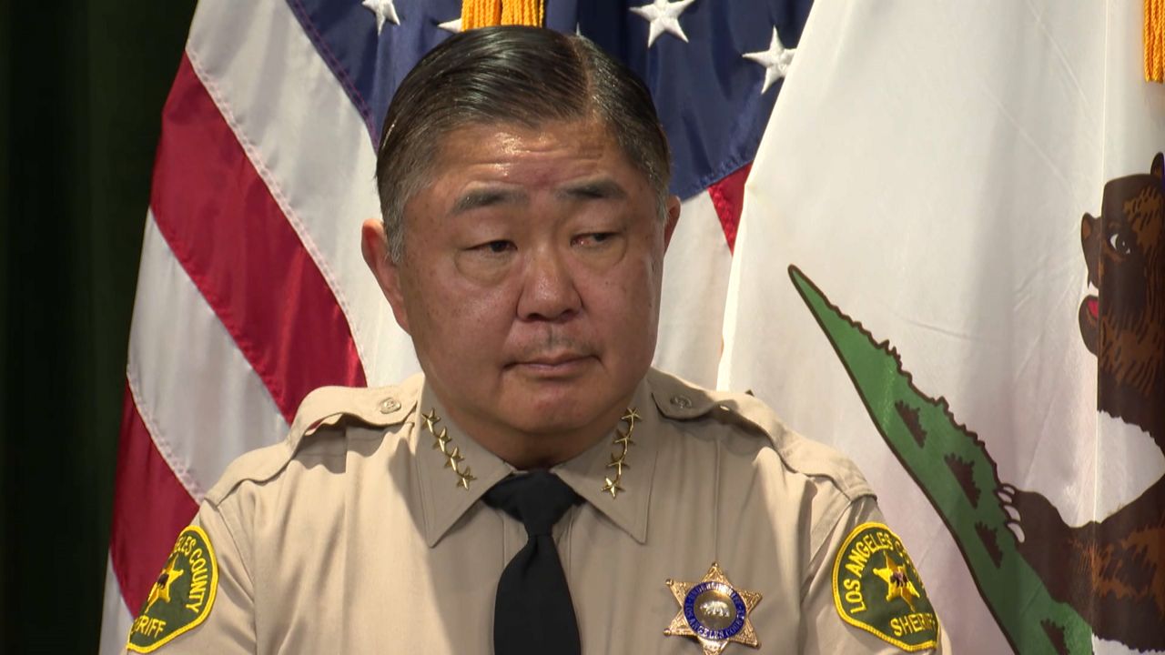 Investigation: Undersheriff should testify on deputy gangs