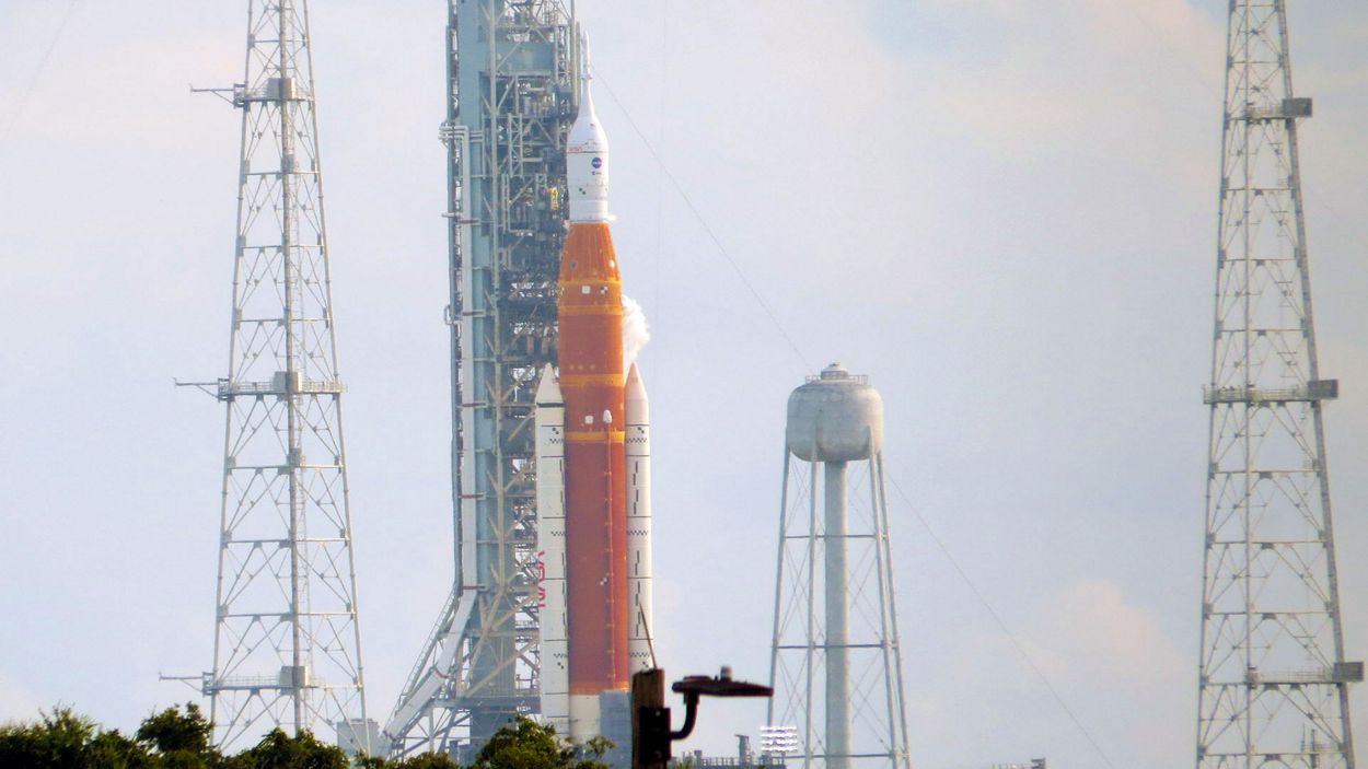 NASA: 'Engine bleed" postpones Monday's Artemis launch