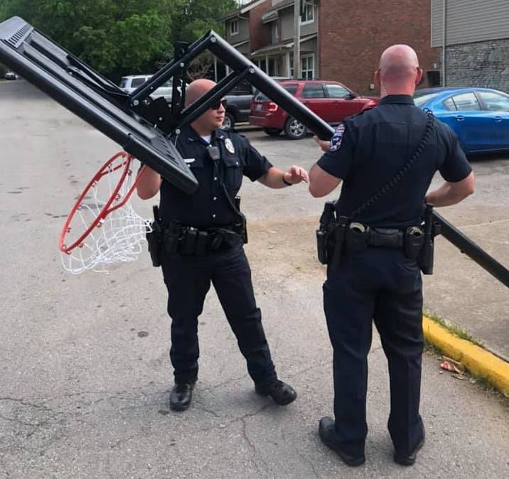 Georgetown cops give back to community