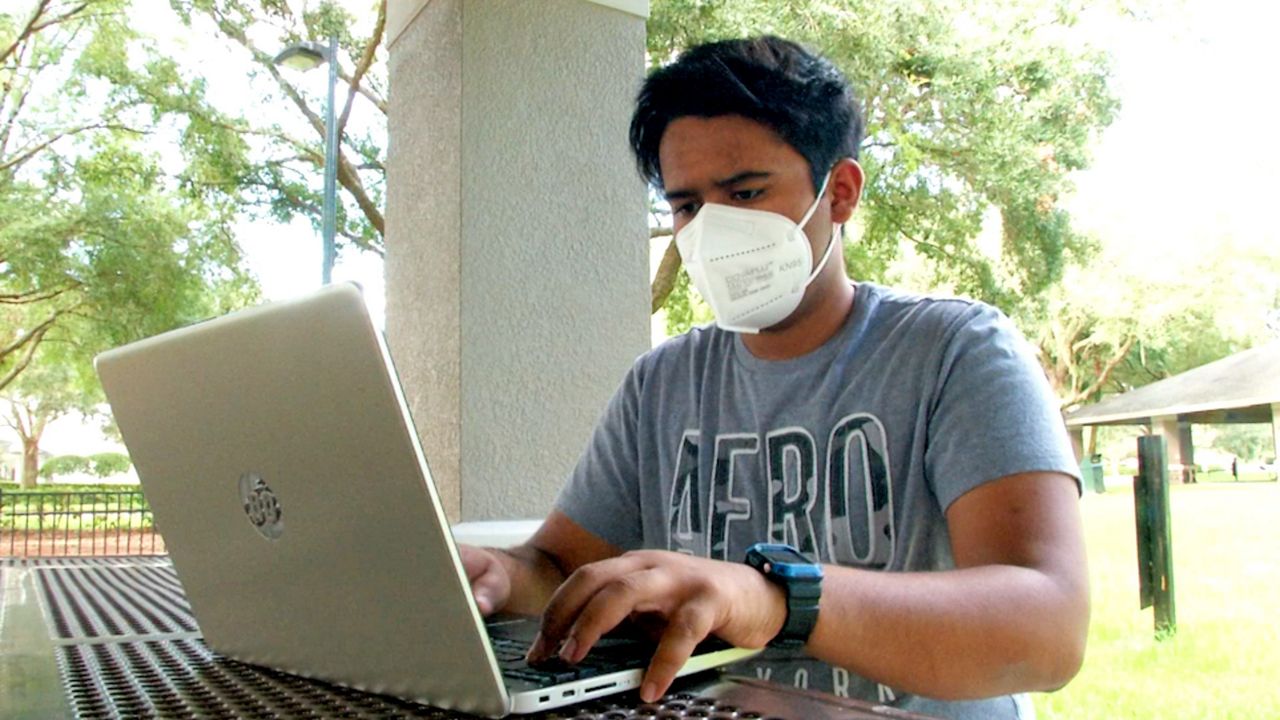 Everyday Hero Seminole High School Student Codes for Charity