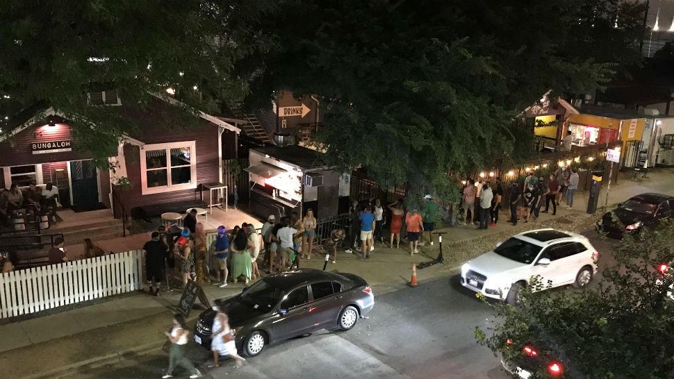Hundreds of Texas Bars Rushing to Reclassify as Restaurants in Order to ...