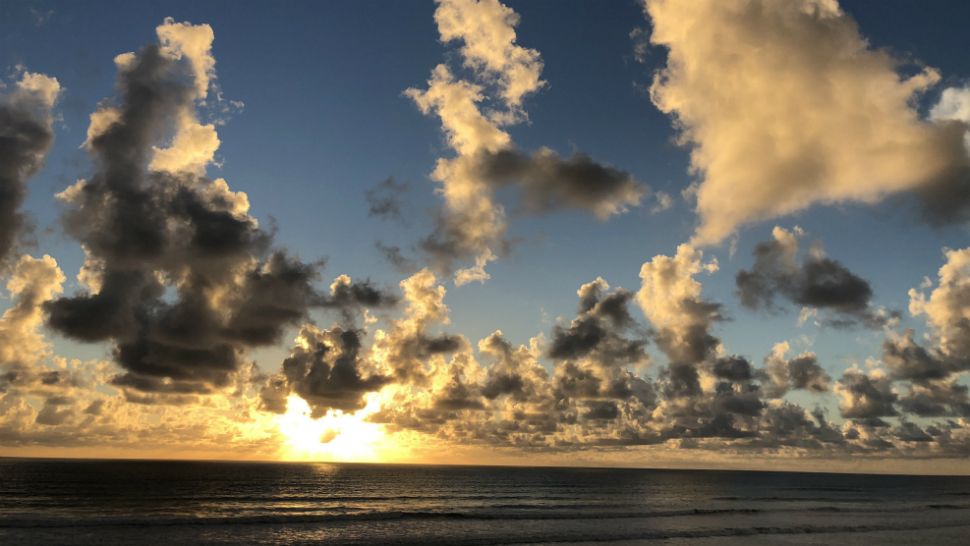 Central Florida weather: Clear skies Friday morning