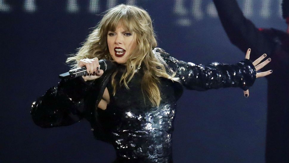 Texas man allegedly sent threatening letters to Taylor Swift