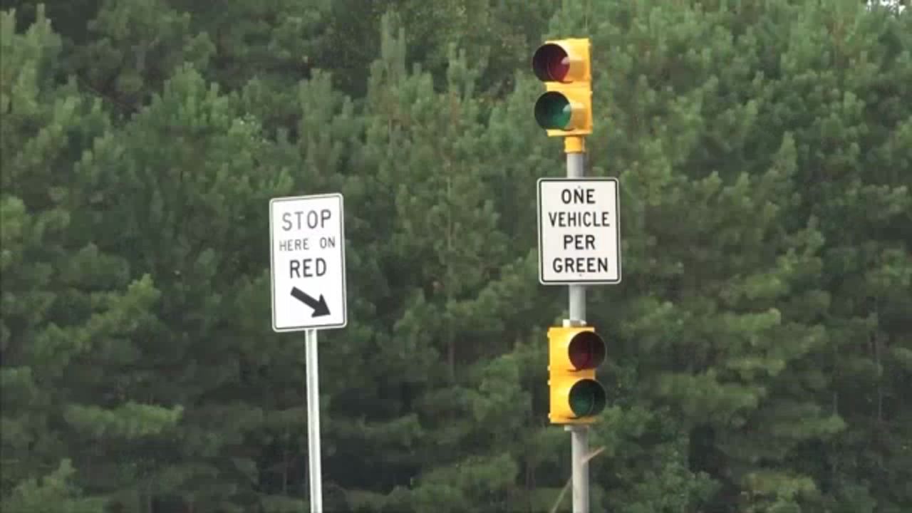 Ramp traffic signals begin Tuesday on I-540