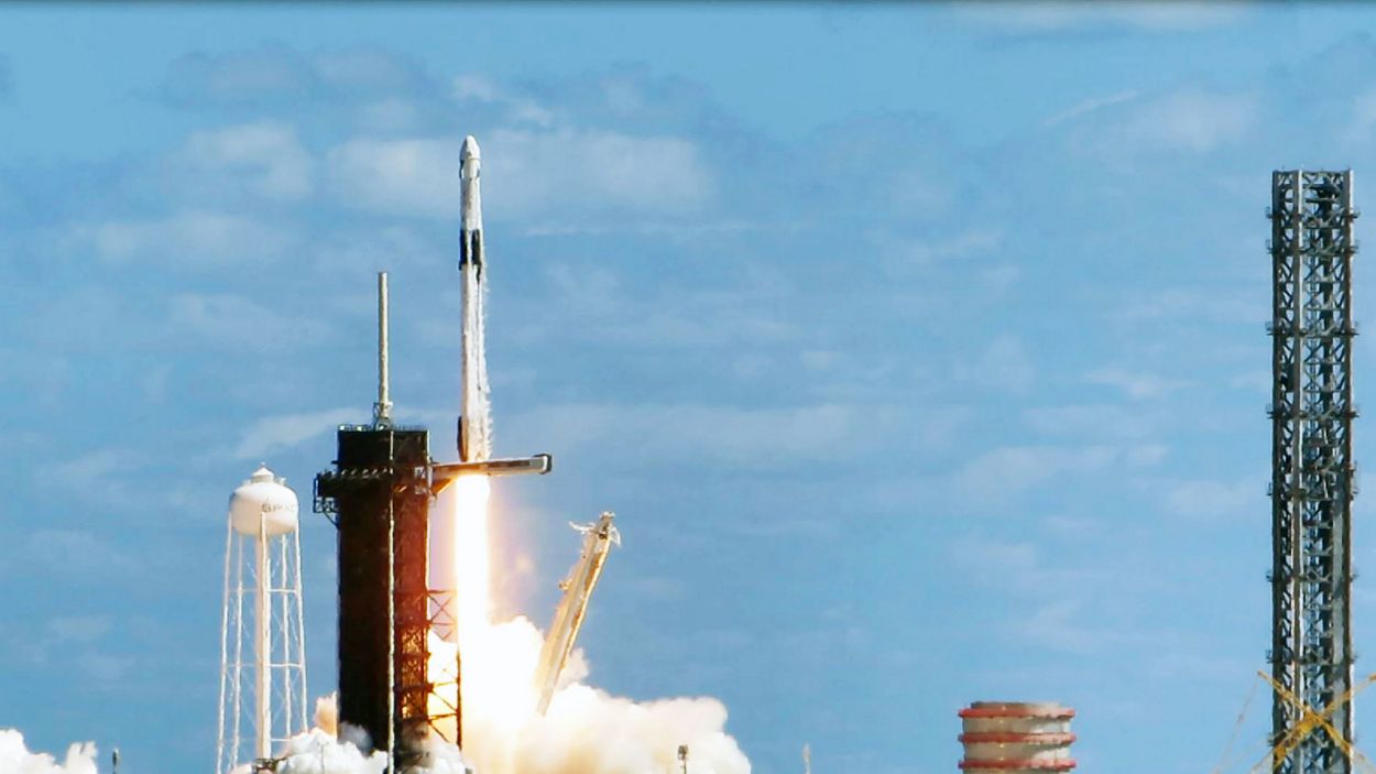 NASA and SpaceX successfully launch Crew-5 mission
