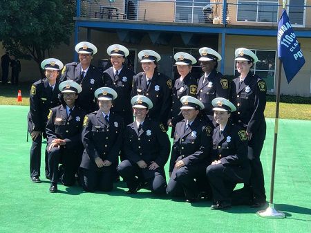 Cincinnati pledges to hire more female police officers