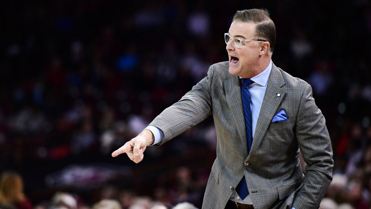 UK Women's Basketball Head Coach Retires