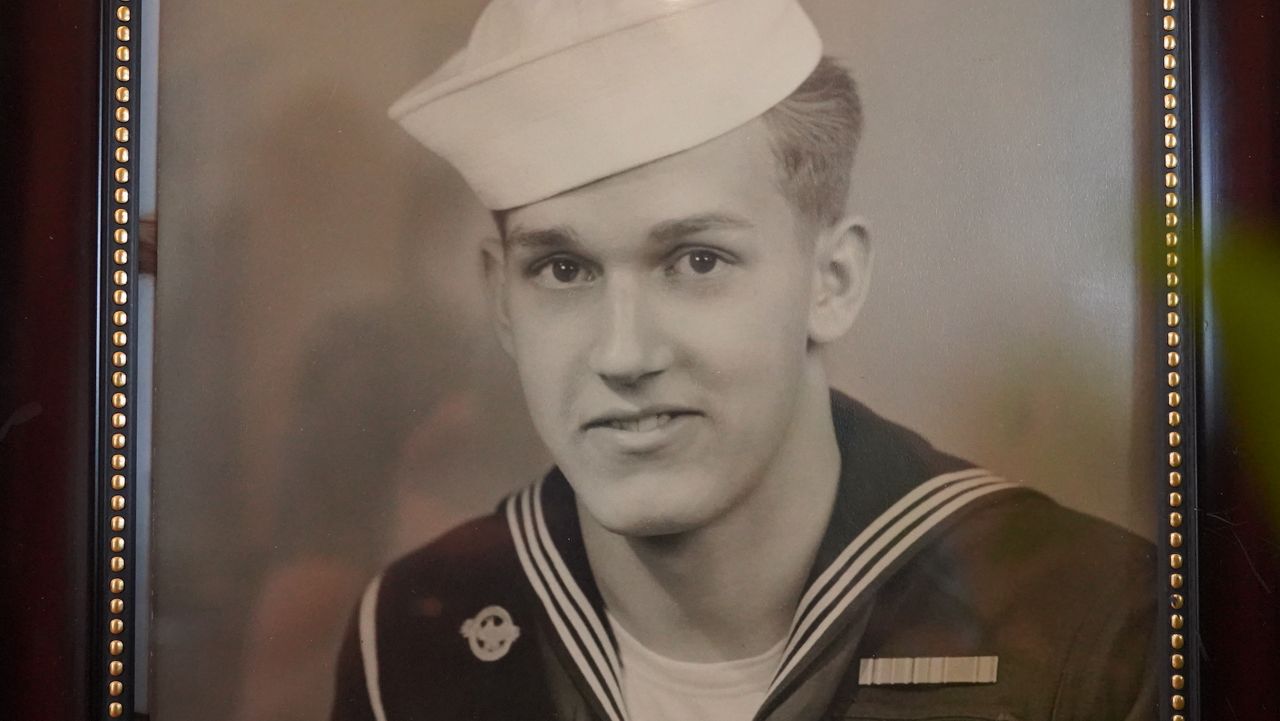 Honor Flights return to the air with Kentucky veterans