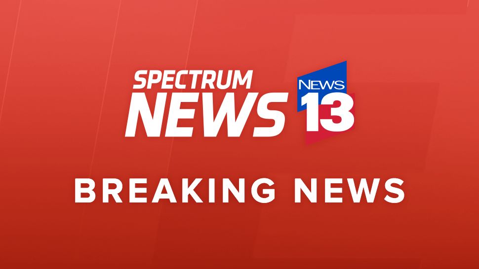 Eustis Police Officer Shot Outside Grocery Store Eustis Police Officer Shot Outside Grocery Store