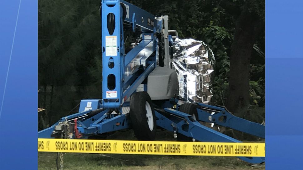 Man trimming trees electrocuted in West Cocoa