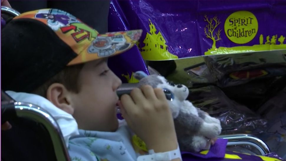 Cleveland Costume Store Brings Halloween to Children’s Hospital
