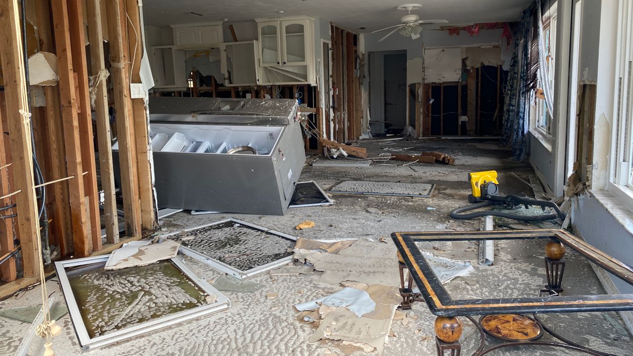 Southwest Florida residents adjust to new reality after Ian