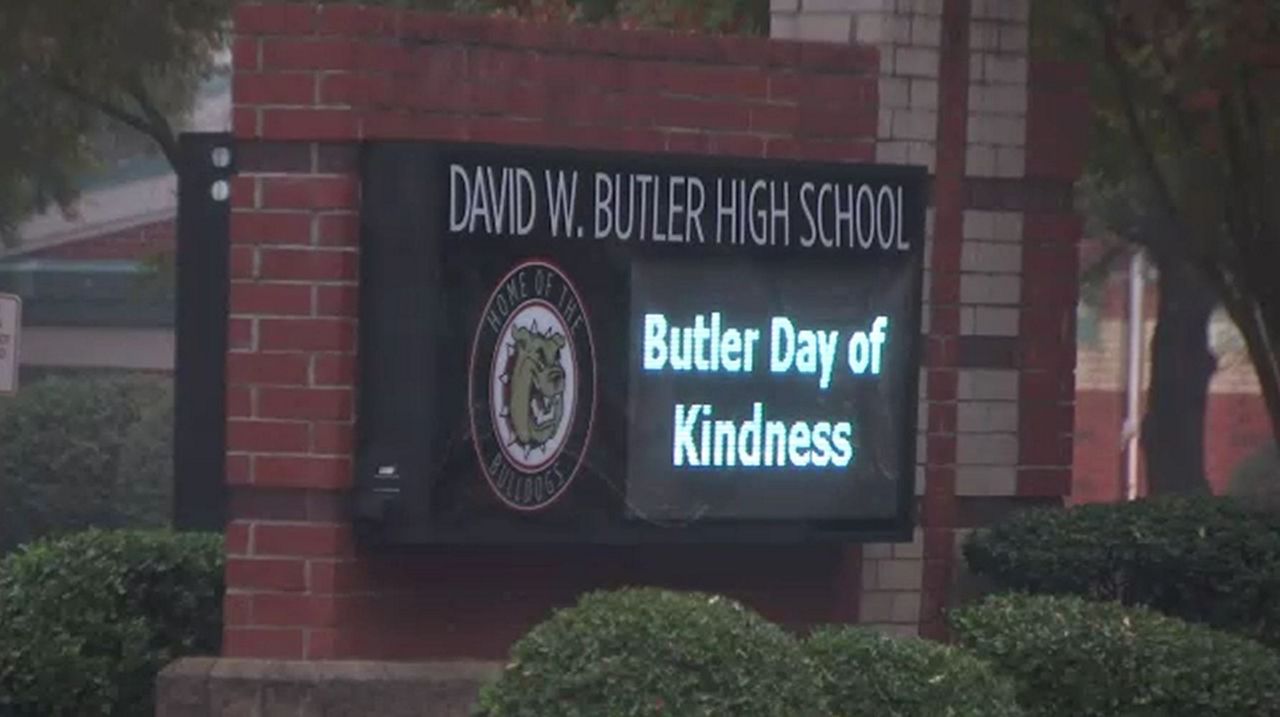 Butler High School Students Remember Deadly Shooting 1 Year Later