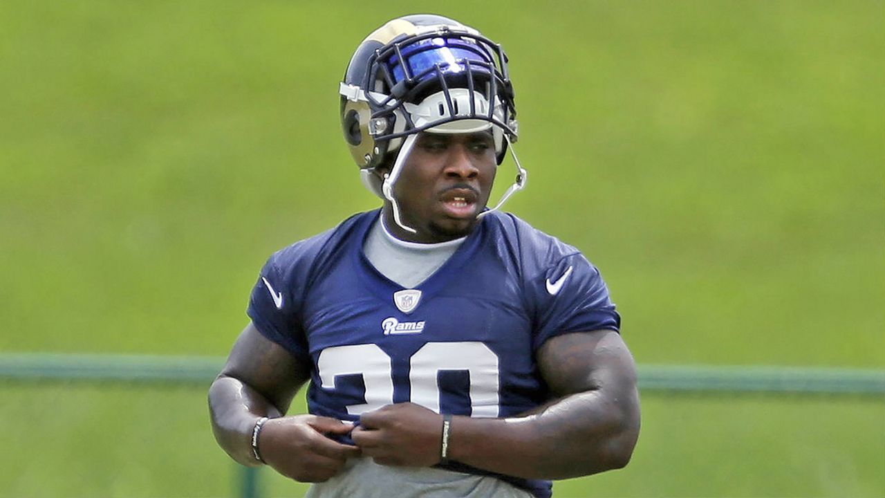 Former NFLer Zac Stacy accused of attacking ex-girlfriend