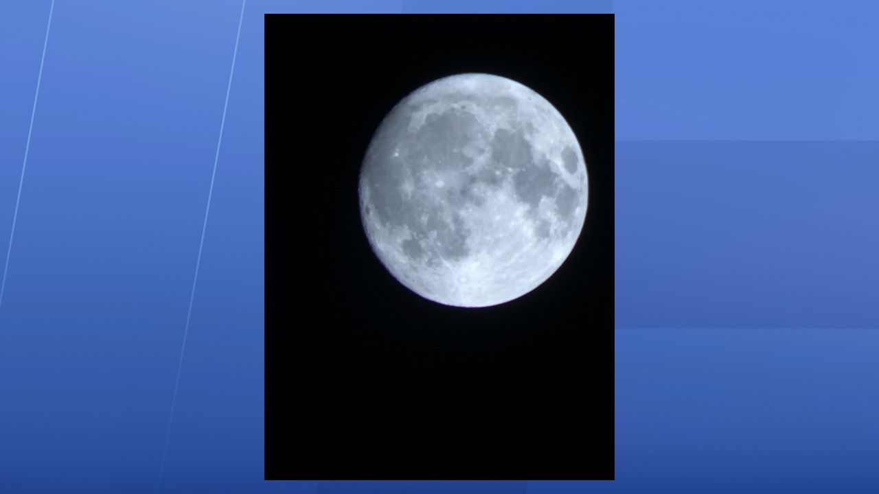 Back to standard time and a full moon