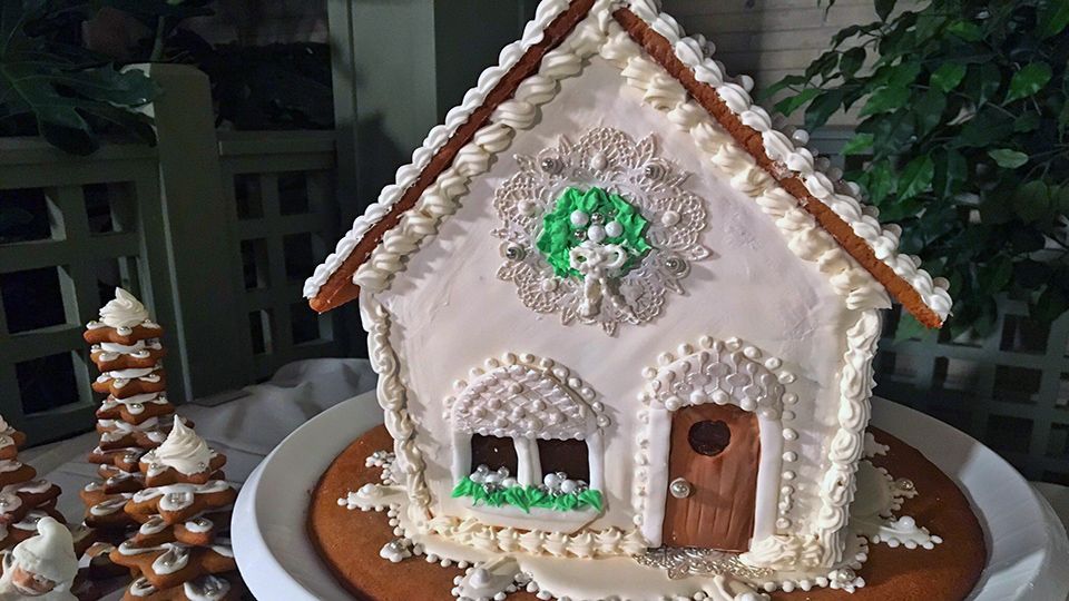 Art You Can Eat: Gingerbread House Display is Back