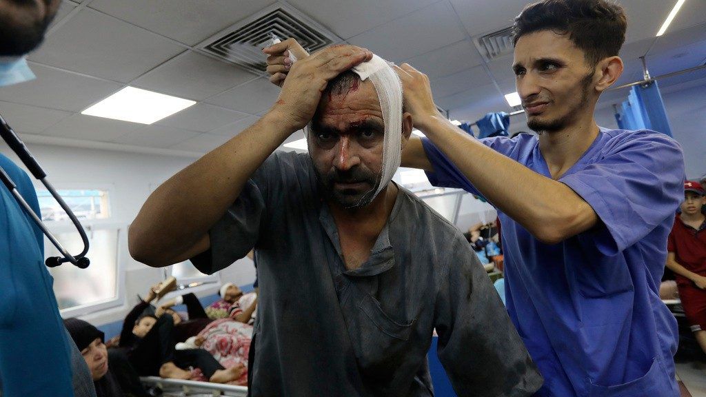 Israeli military says its forces have entered Gaza hospital