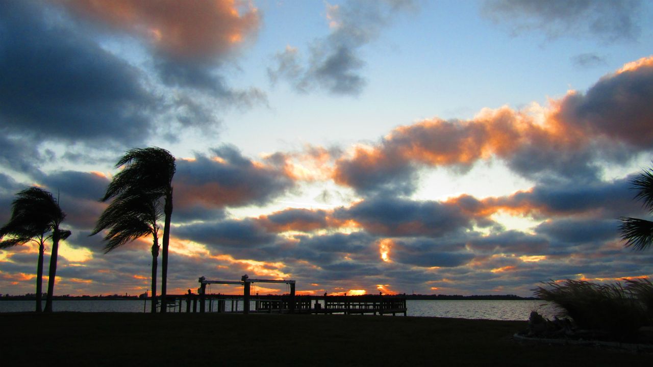 Tampa-Area Weather Forecast: Cooler Sunday to Get Sunshine