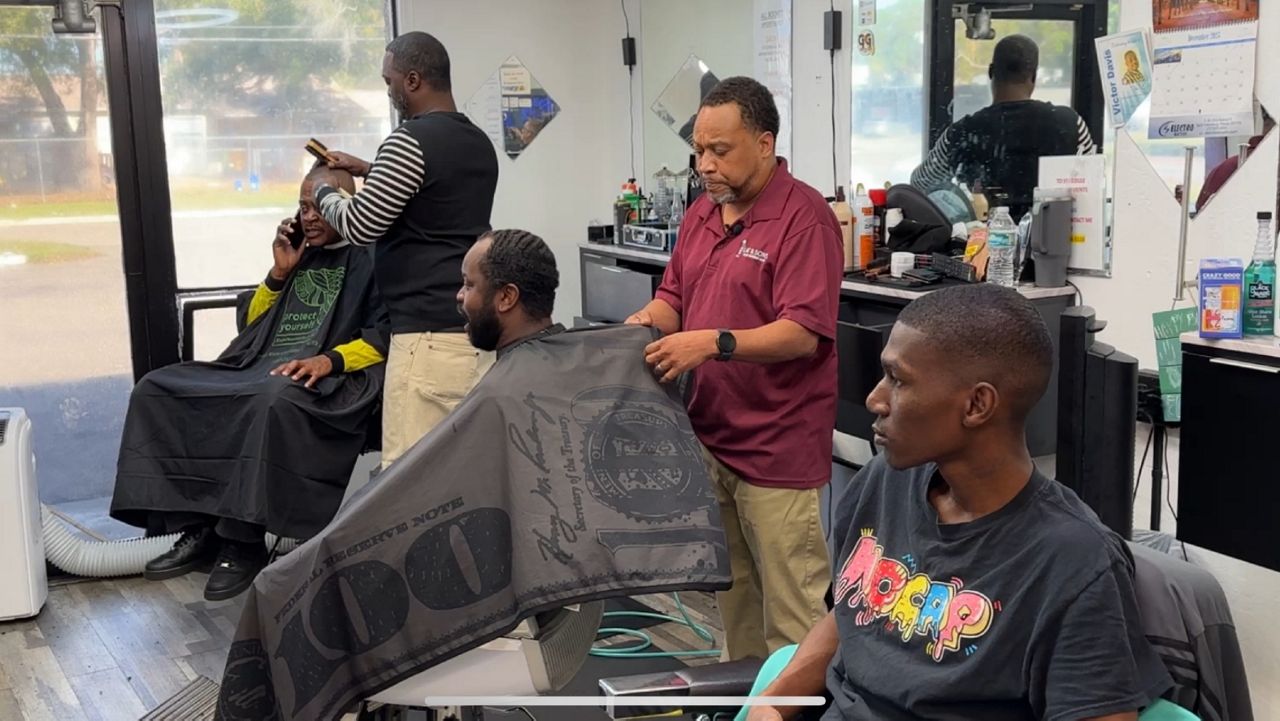 Senate bill proposes to allow ex-cons to get hair licenses