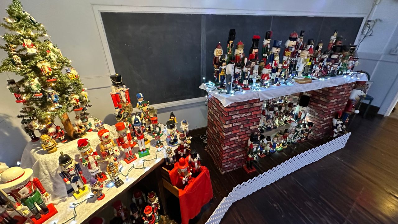 Old Lutz School hosts annual Christmas event