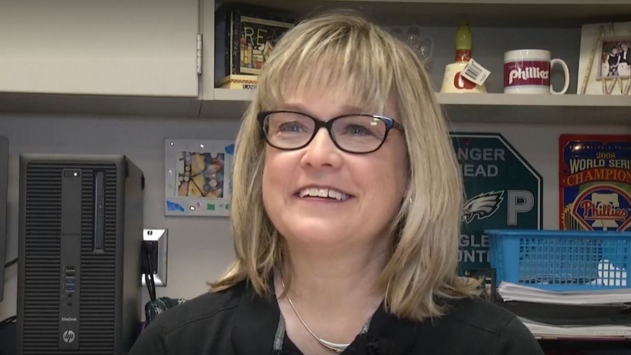Science isn't stuffy in Timber Springs teacher's classroom