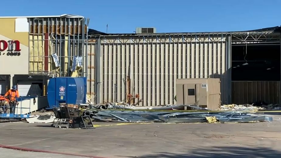 Cleanup underway in Grapevine, 12 tornadoes confirmed