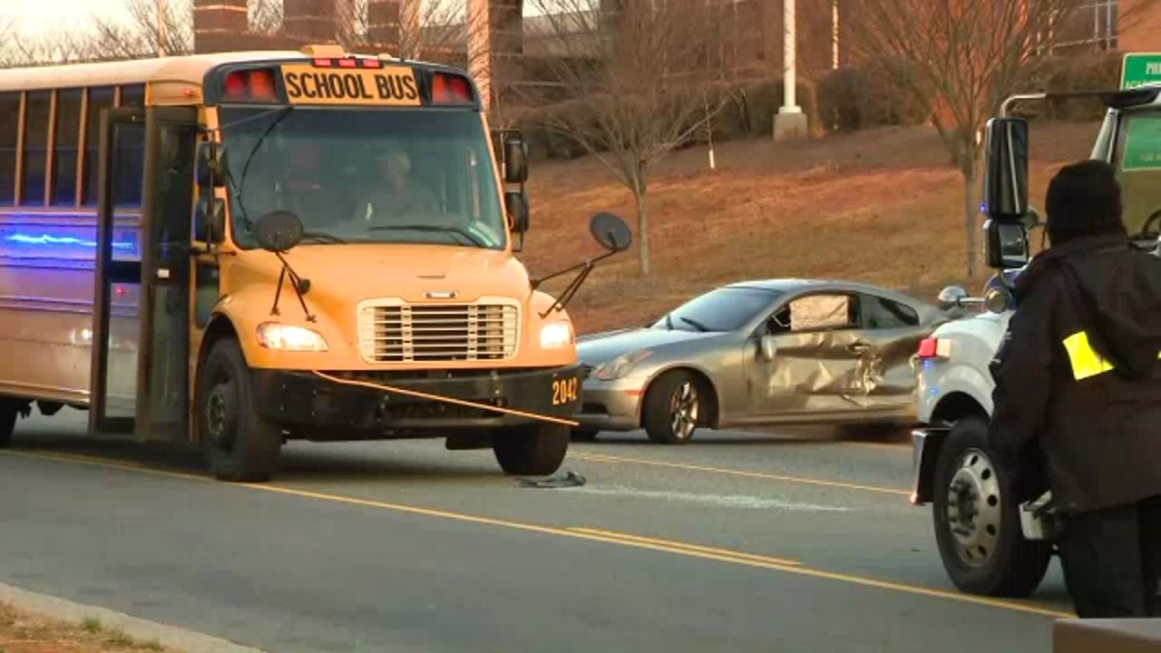 5 injured in crash involving CMS bus