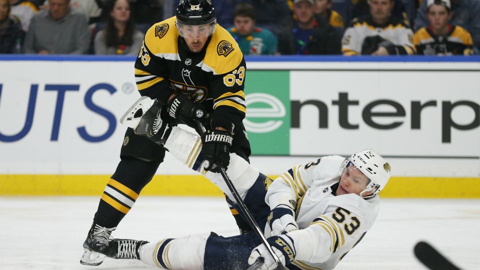 Skinner To Miss 3-4 Weeks With Upper Body Injury