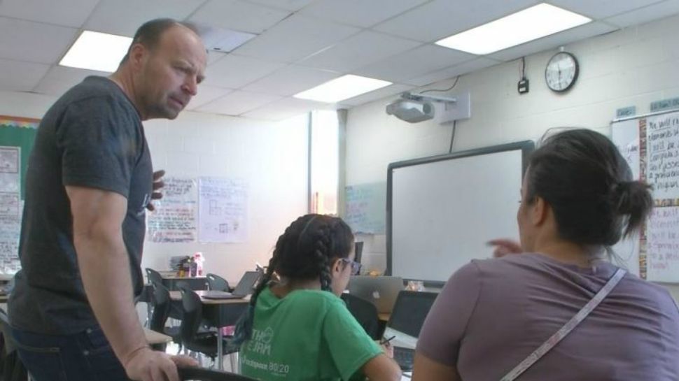 San Antonio Middle School Hosts Family Coding Event