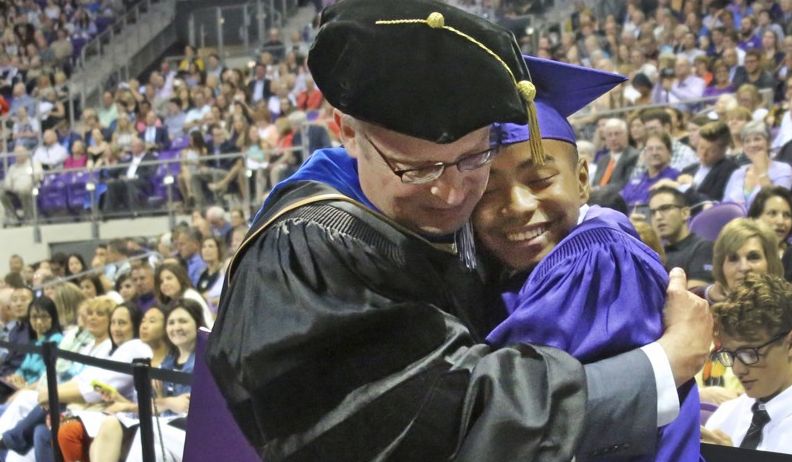 14 Year Old Becomes Youngest Ever to Graduate From Texas College