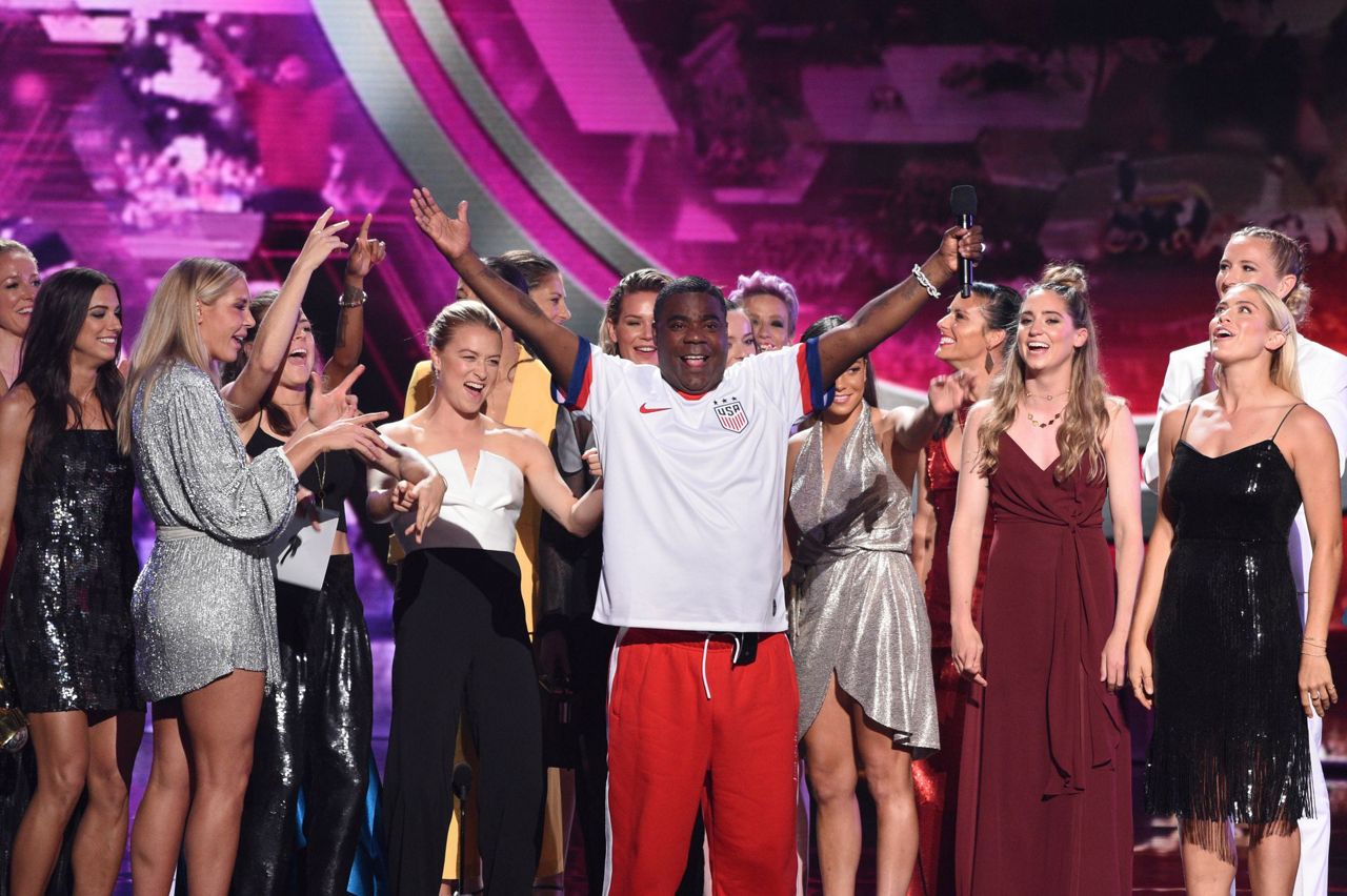 Alex Morgan, US women's soccer team honored at The ESPYS
