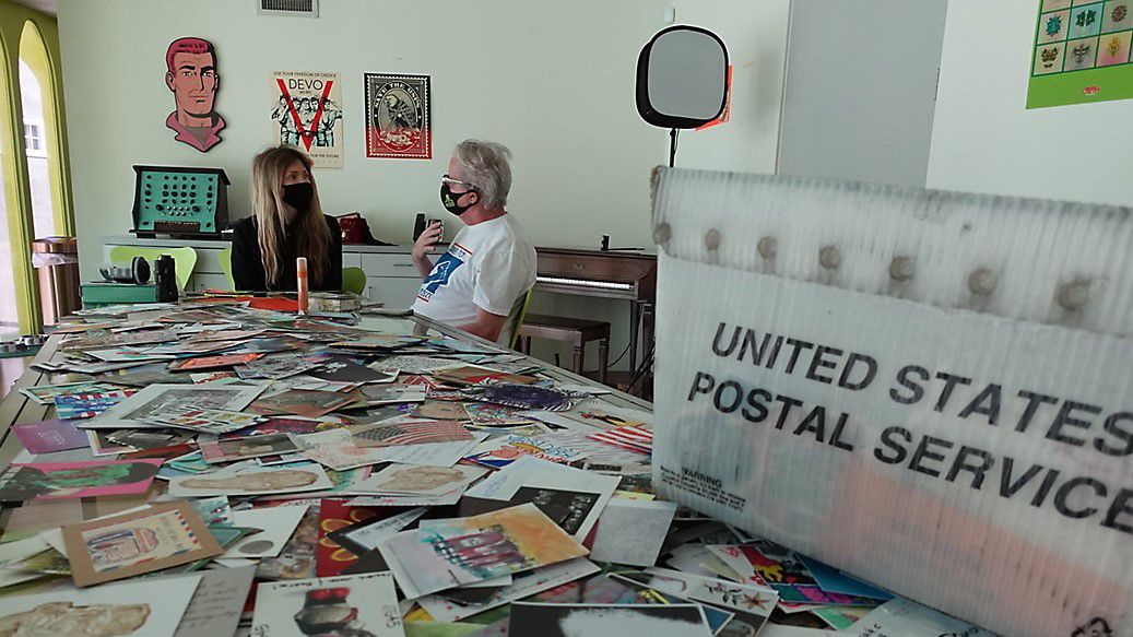 Postcards For Democracy Asks Everyone to Support the USPS