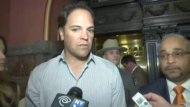 Piazza Honored By State Senate Ahead of Hall of Fame Induction