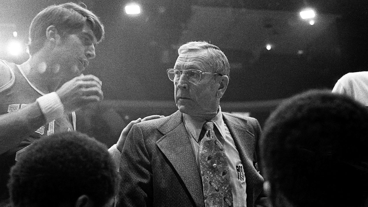Greg Lee, UCLA guard under coach John Wooden, dies at 70