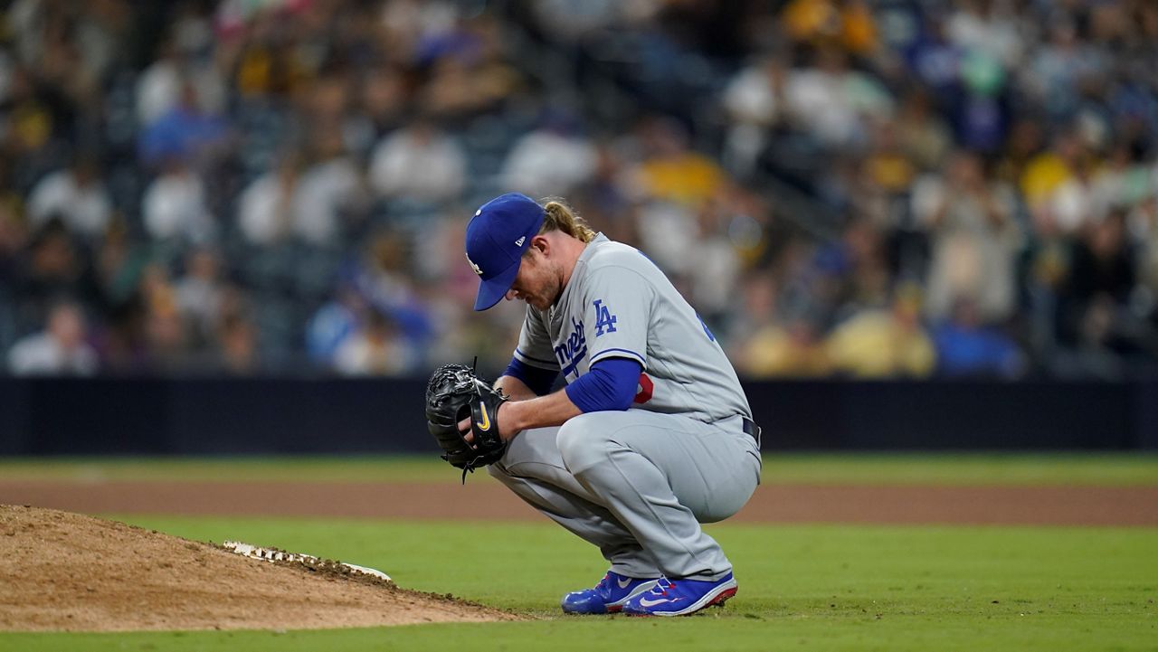 Padres beat Dodgers 4-3 in 10 to reduce magic number to 4