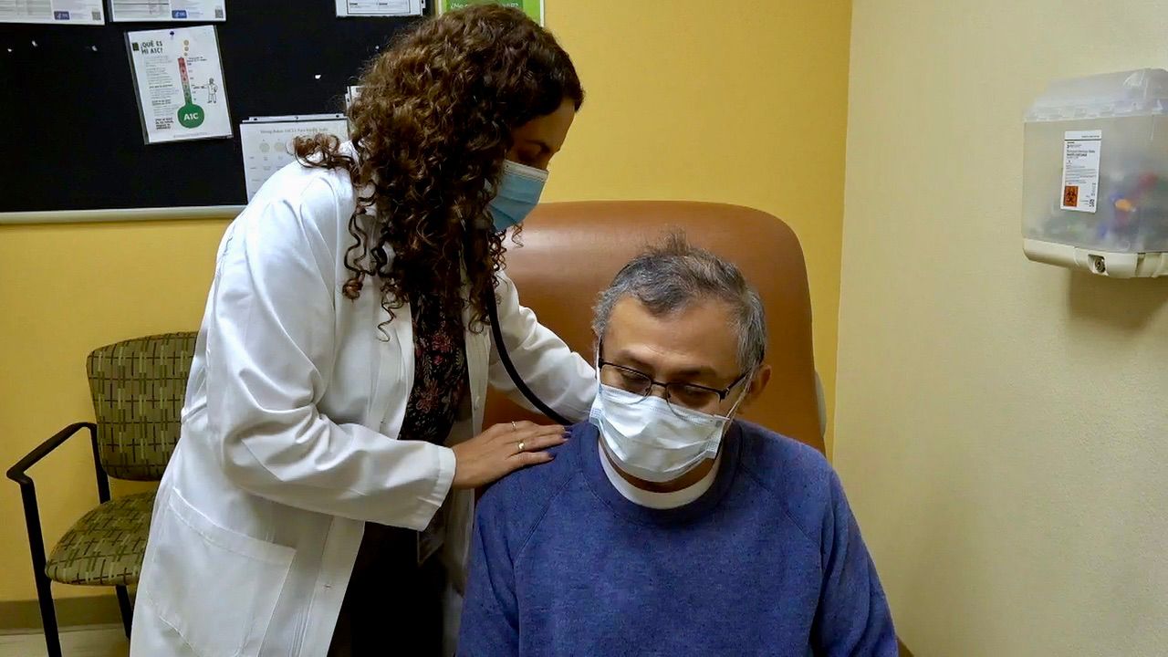 Recruiting licensed doctors in Mexico to treat U.S. patients