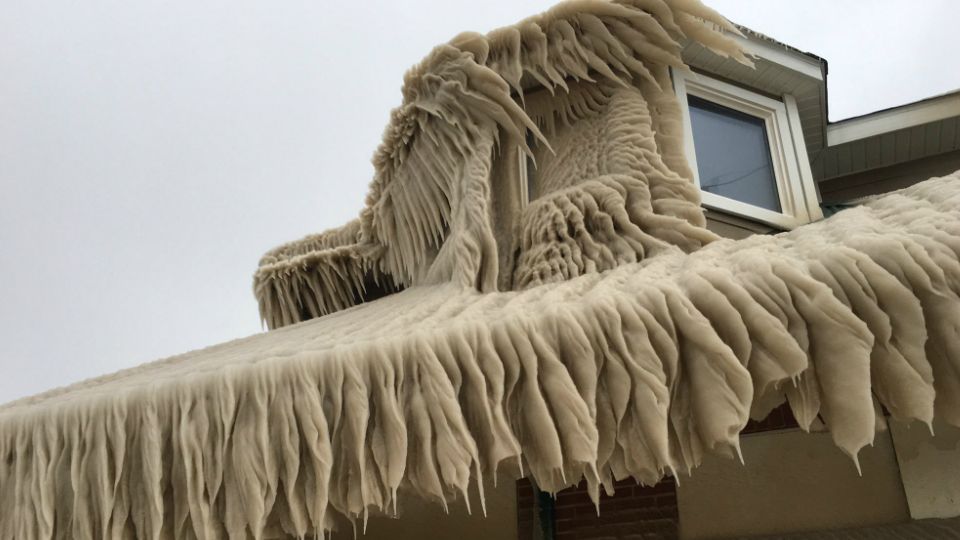 Hoover Beach Homes, Hoak's Restaurant Iced Over