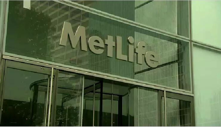 MetLife reports failure to pay some retirees for 25 years