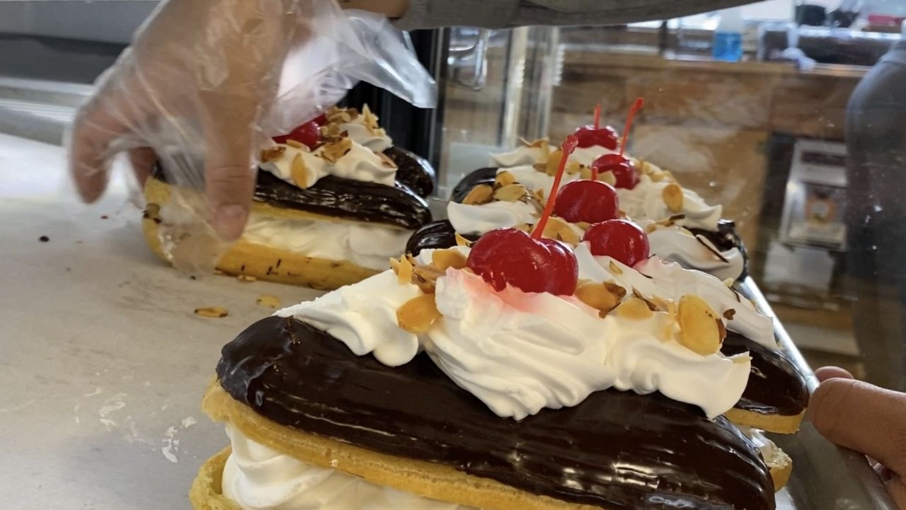 Middletown bakery paying more for wheat to make sweets