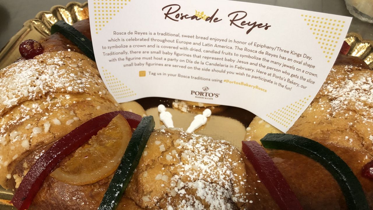 Angelenos Celebrate Three Kings Day with Rosca de Reyes