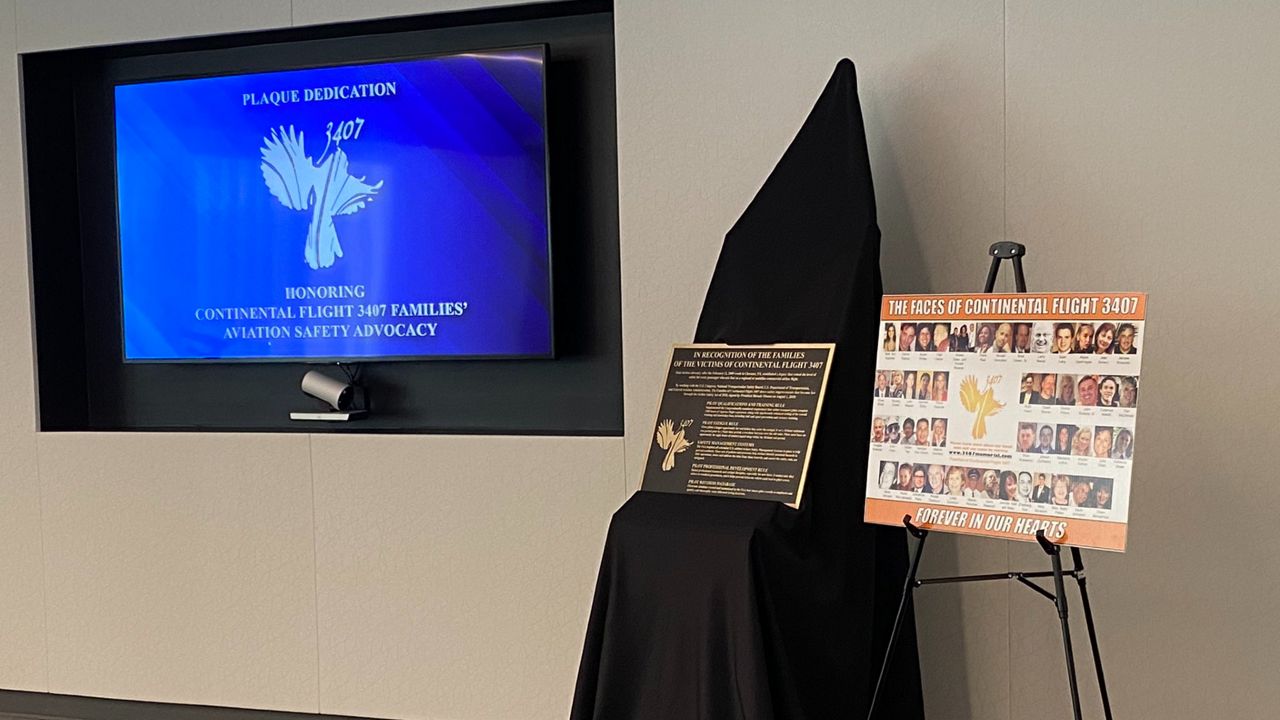 Flight 3407 families recognized with plaque in D.C.