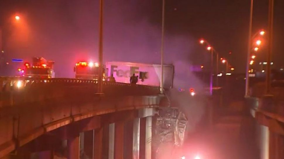 FedEx driver killed in fiery crash on I-45