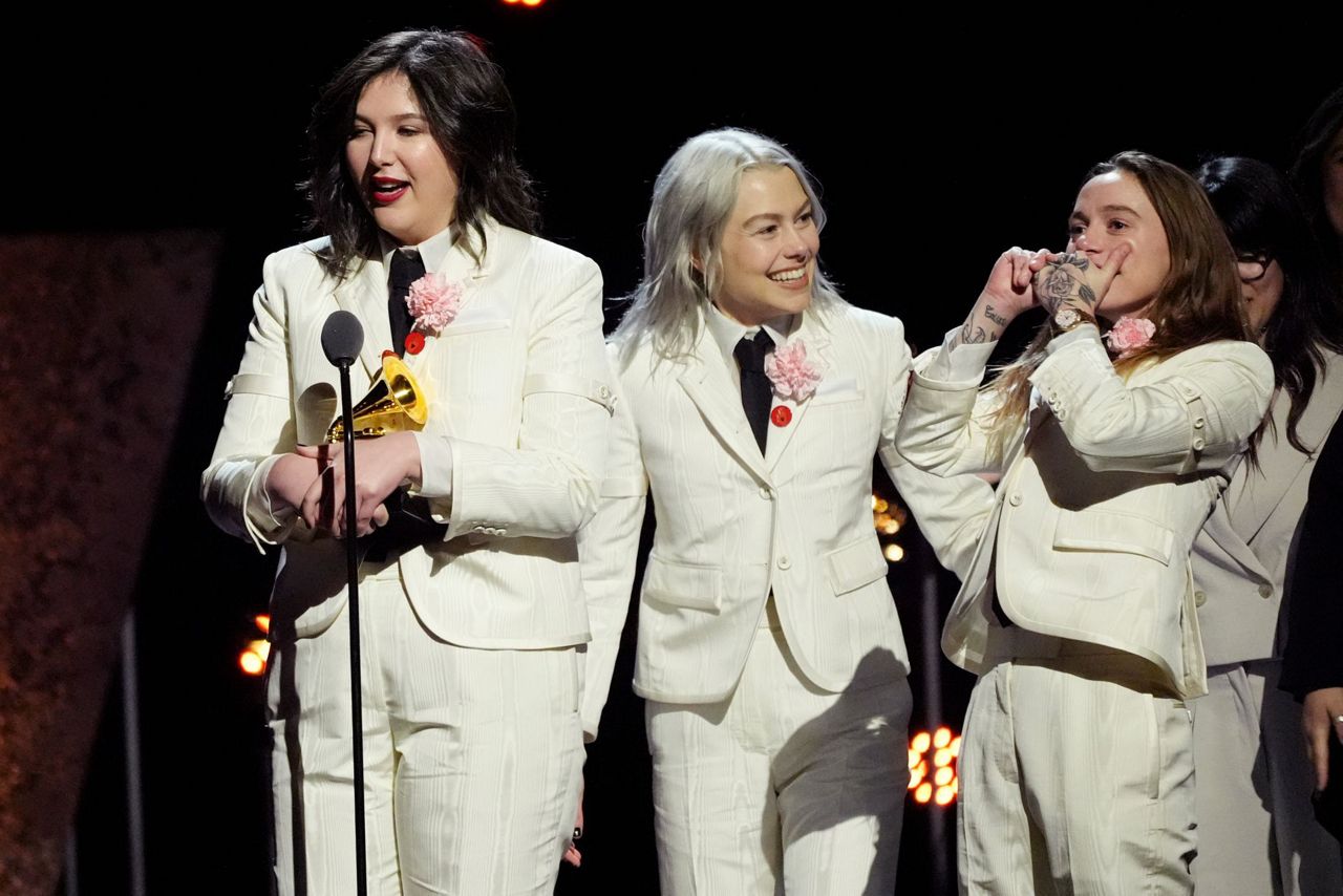 The 2024 Grammy Awards are here; SZA, Phoebe Bridgers and Victoria ...