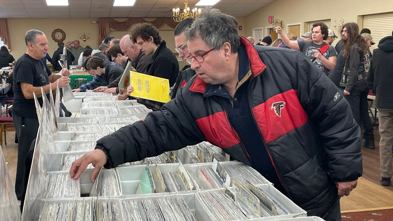 Record Riot brings records, CDs, and other music to Auburn