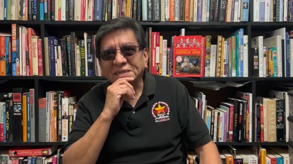 Texas journalist and historian Ramon Hernandez honored