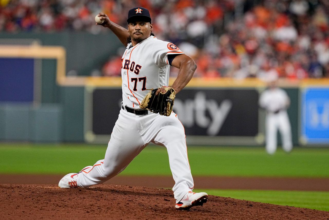 Game 3 a throwback with batters facing pitchers for 1st time