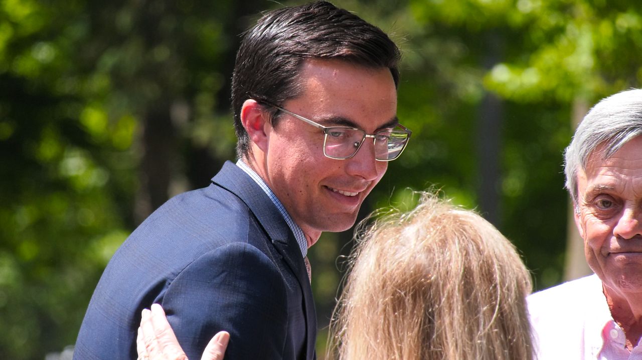 Miguel Clement continues stable success at Saratoga