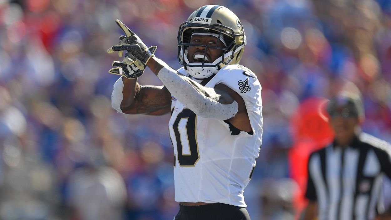 Watch: Bills add Cooks to crowded receiver room